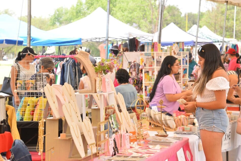 AUTORIDADES SOLEDENSES INAUGURARON UNA NUEVA EDICIÓN DEL MERCADITO CON CAUSA YO CONSUMO LOCAL ...